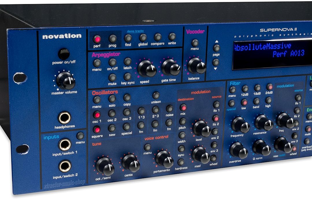 Novation SUPERNOVA II 2 Virtual Analog Synth / Rack Version + 1J GEWÄHR ...